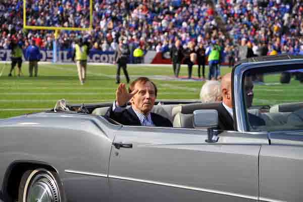 VAN MILLER HONORED AS 29th MEMBER OF THE BUFFALO BILLS WALL OF FAME ...